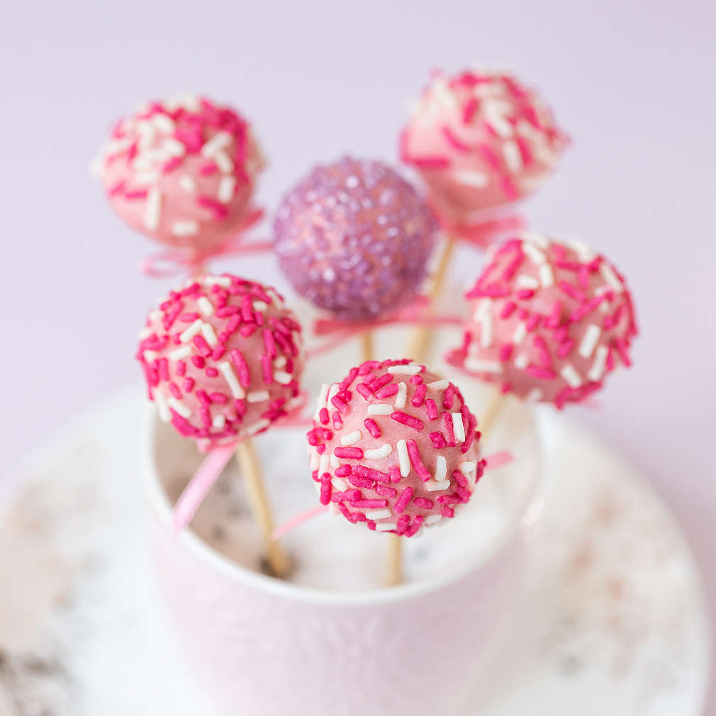 Recept: Cake pops s bijelom čokoladom i narančom | Kaufland