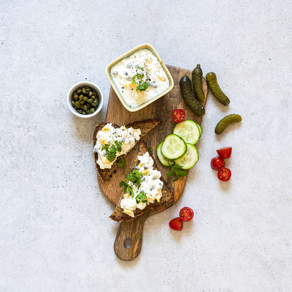 Pomazánka z cottage sýra s vejcem a kapary - Recept | Kaufland