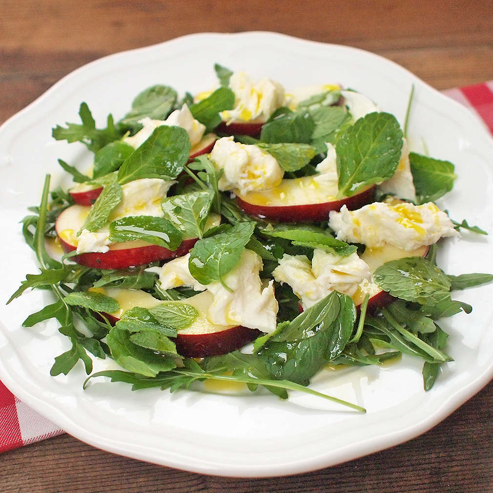 Salát s rukolou a nektarinkami - Recept | Kaufland