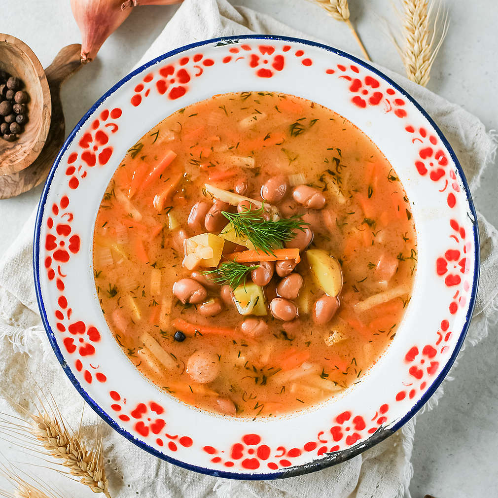 Recept | Rýchla fazuľová polievka na kyslo | Kaufland