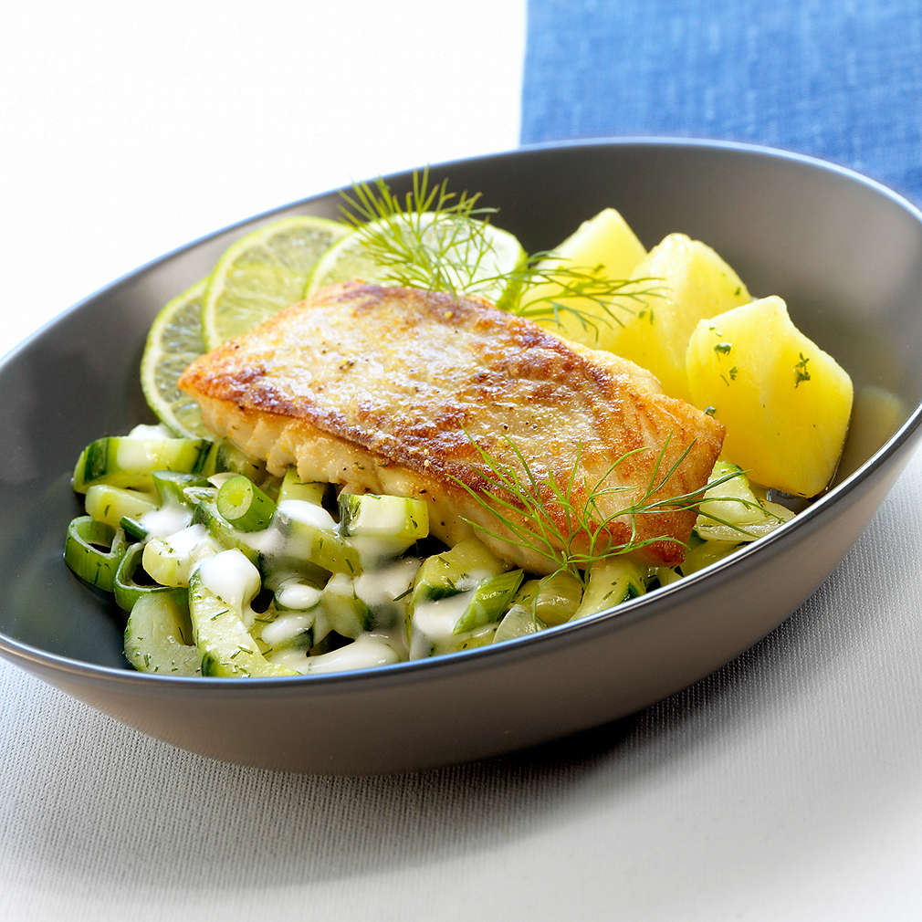 Seelachsfilet mit Gurkenragout - Rezept | Kaufland