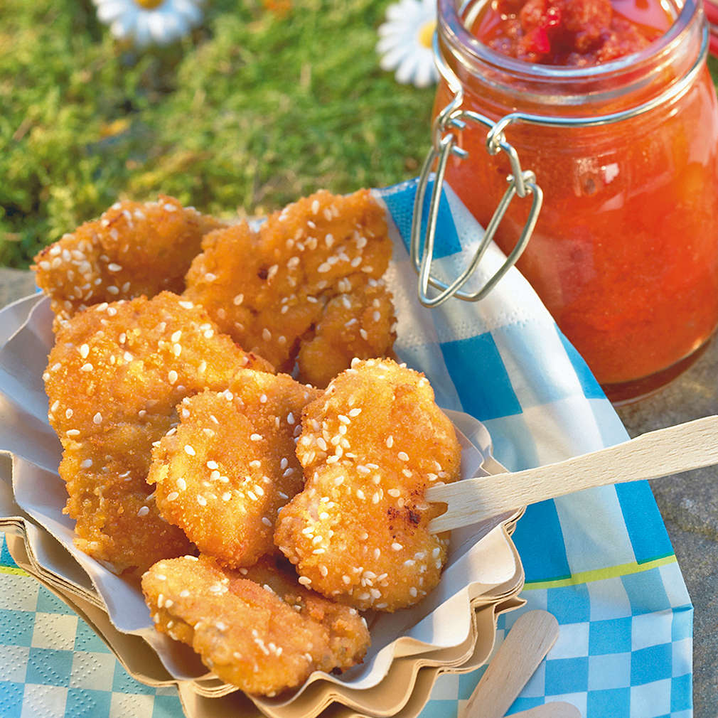 Mini-Schnitzelchen mit Tomaten-Chili-Dip - Rezept | Kaufland