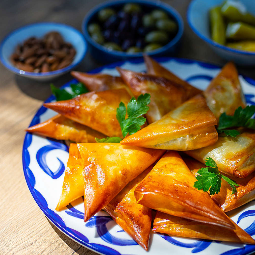 Recept: GRČKA PITA SA ŠPINATOM I FETA SIROM | Kaufland